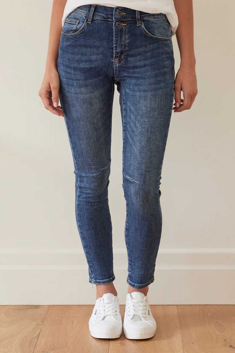 Italian Star Emma Stretch Jeans Dark Wash – The Farmers Wife